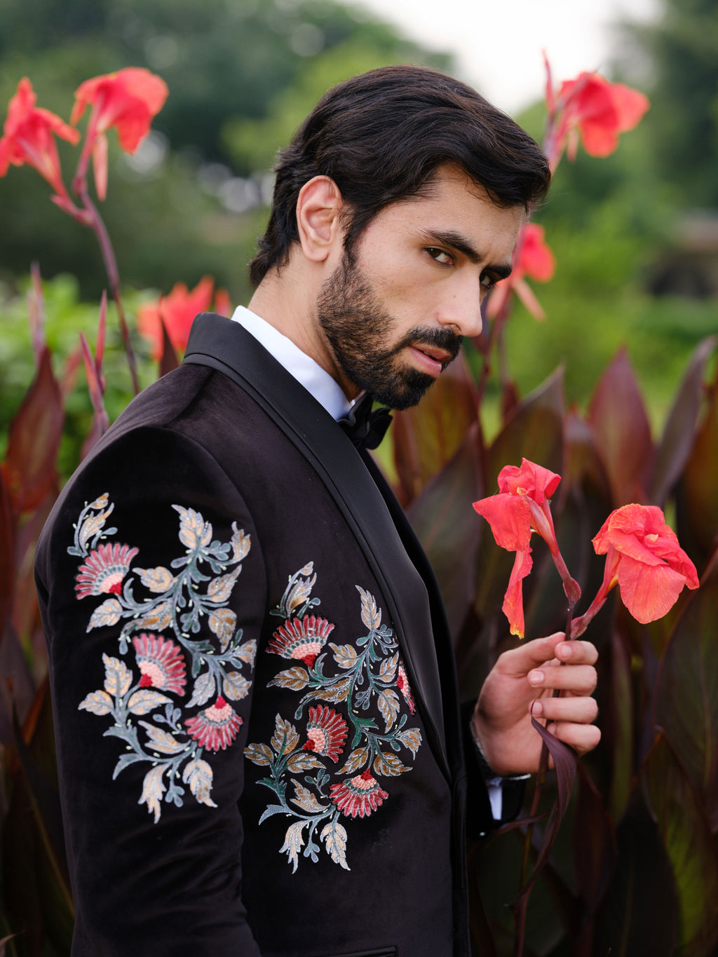 BLACK VELVET KALA TUXEDO – Dimple Collection